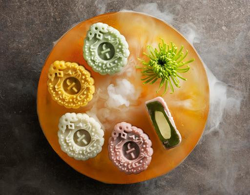 The Fullerton Snow Skin Treasures Mooncakes - FLOWERS IN MIND